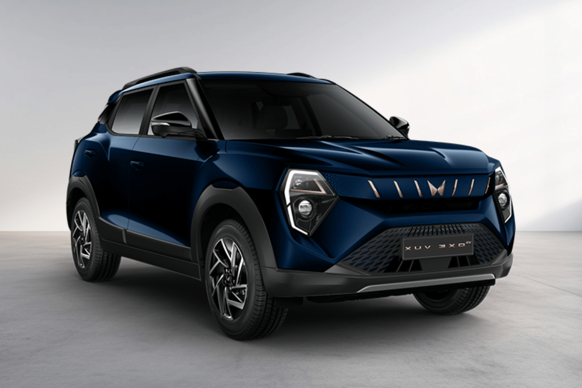 Mahindra XUV 3XO EV Nebula Blue – Check Nebula Blue Price & Images ...