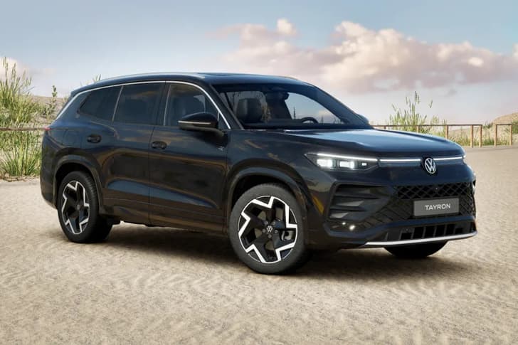 Volkswagen Tayron Grenadilla Black Metallic – Check Grenadilla Black ...