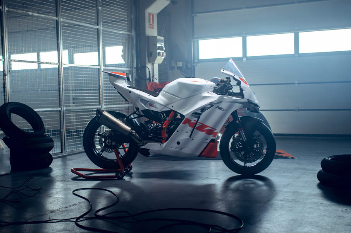 KTM 990 RC R Track revealed - Introduction | Autocar India